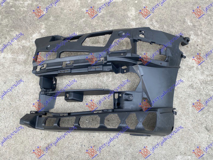 NOSAC MAGLENKE PREDNJI PLASTICNI Leva str. BMW SERIES 5 (G30/G31) (2016-2020) (OEM: 51117385345)