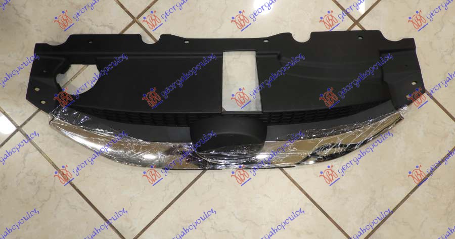 PVC MASKA KOMPLET SA HROM LAJSNOM (ix35) HYUNDAI iX35/TUCSON (2010-2015) (OEM: 86351-2Y000, 863512Y000, 86352-2Y000)