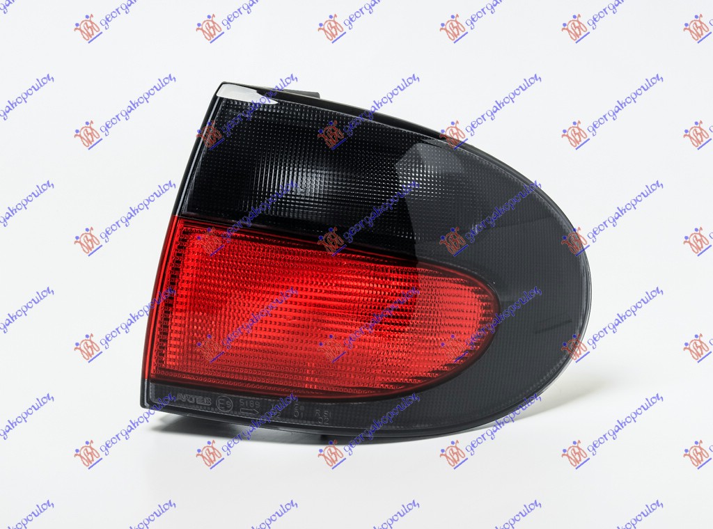 STOP LAMPA SPOLJASNJA 4 VRATA Desna str. RENAULT MEGANE SDN (1996-1998) (OEM: 7700828138, 7701042629)