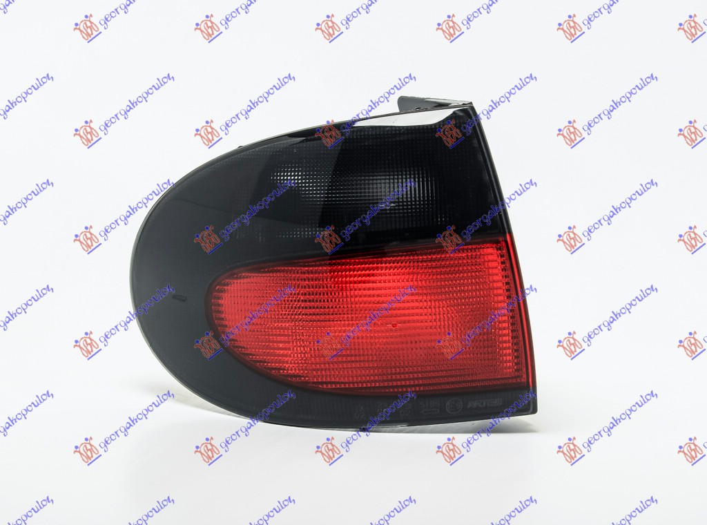 STOP LAMPA SPOLJASNJA 4 VRATA Leva str. RENAULT MEGANE SDN (1996-1998) (OEM: 7700828137, 7701042628)