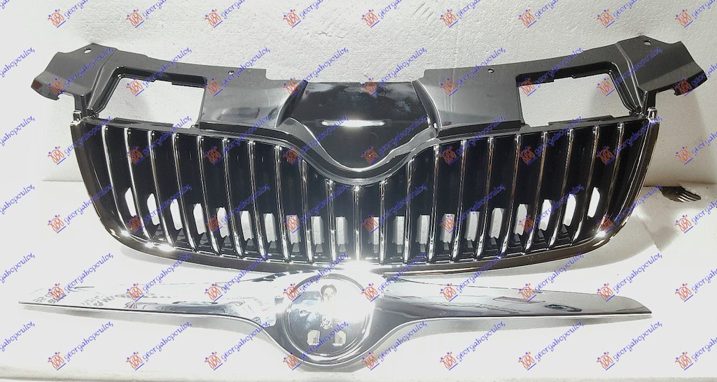 PVC MASKA SA LAJSNOM HAUBE SKODA FABIA (2007-2010) (OEM: 5J08536689B9)