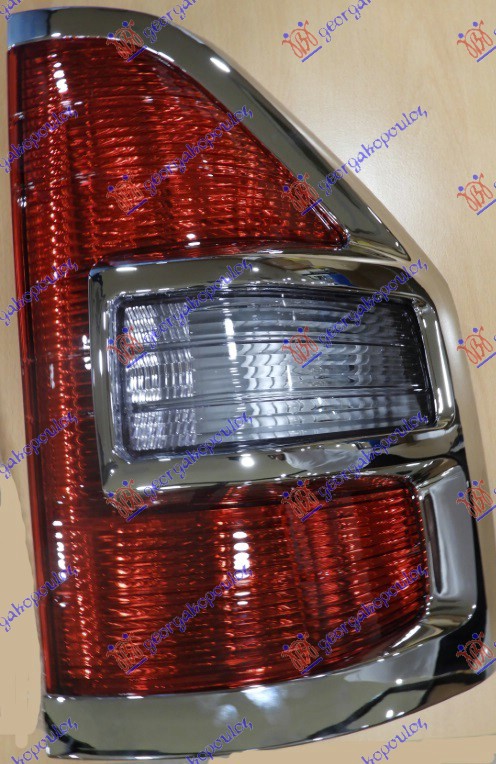 STOP LAMPA – 03 Desna str. MITSUBISHI PAJERO (2001-2007) (OEM: MR548042)