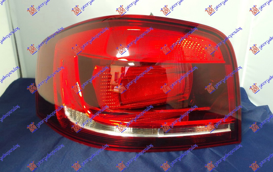 STOP LAMPA 3 VRATA 10 – MARELLI Leva str. AUDI A3 (2008-2012) (OEM: 8P3945095B)