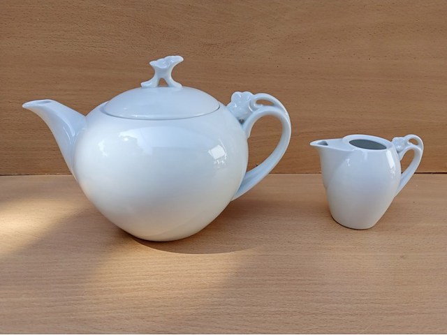 Skupocen THUN Royal Collection čajnik i posuda