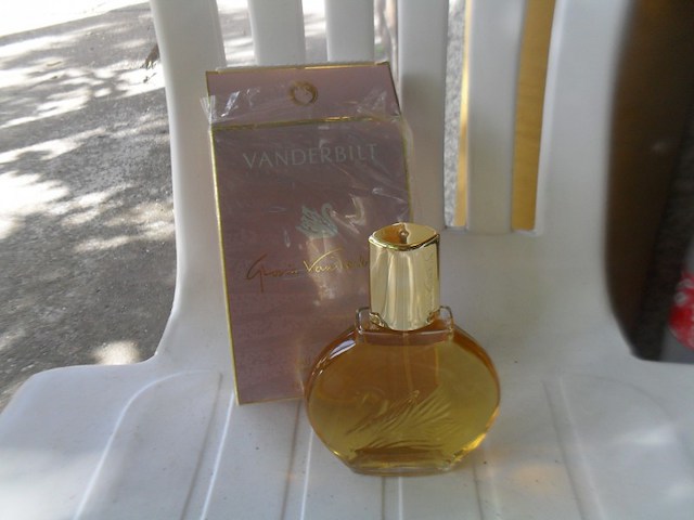 GLORIA VANDERBILT 100 ml N O V O