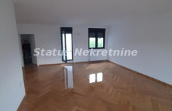 Prodajem Stan-Apartman, Centar, Novi Sad, €389.340