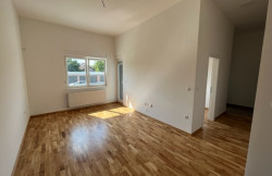 Prodajem Stan-Apartman, Petrovaradin, €92.000