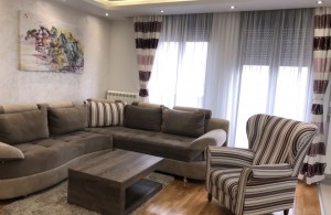 Iznajmljujem Stan-Apartman, Zvezdara, Beograd Grad