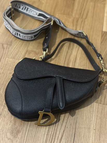 Dior Seddle bad