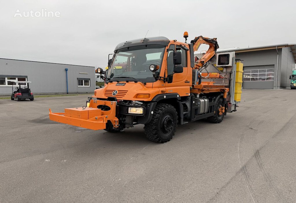 Mercedes-Benz Unimog U400 univerzalna komunalna mašina