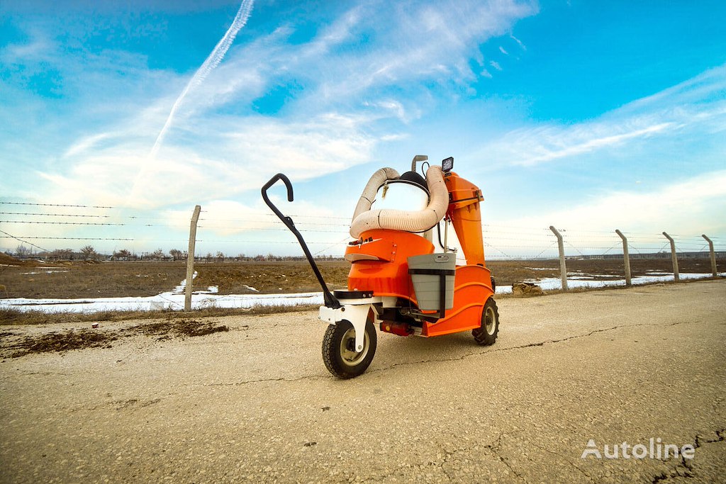 Novi Kademe FTH 240 Elektrikli Yol Süpürme Aracı ulični usisivač