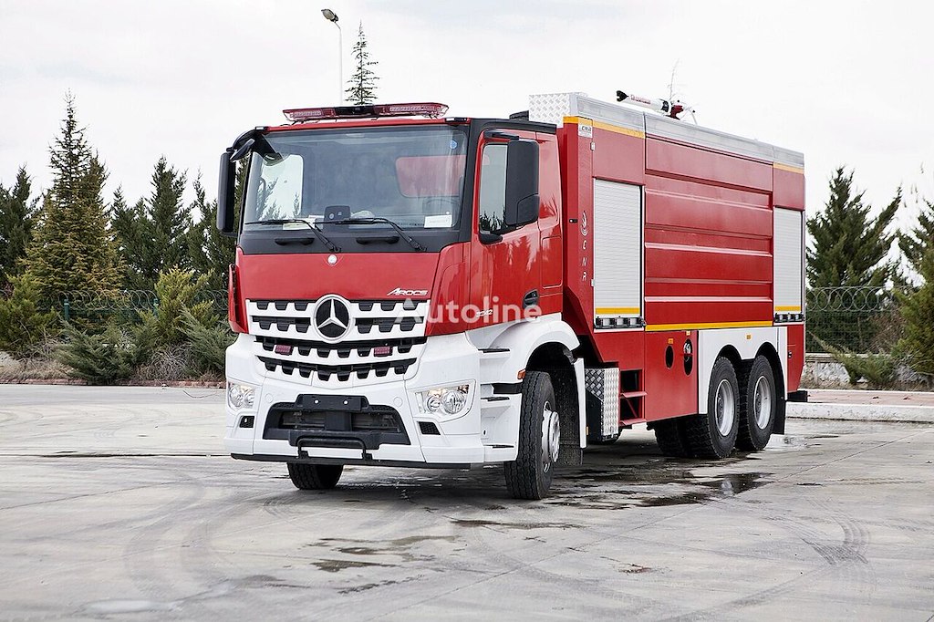 Novo Mercedes-Benz vatrogasno vozilo
