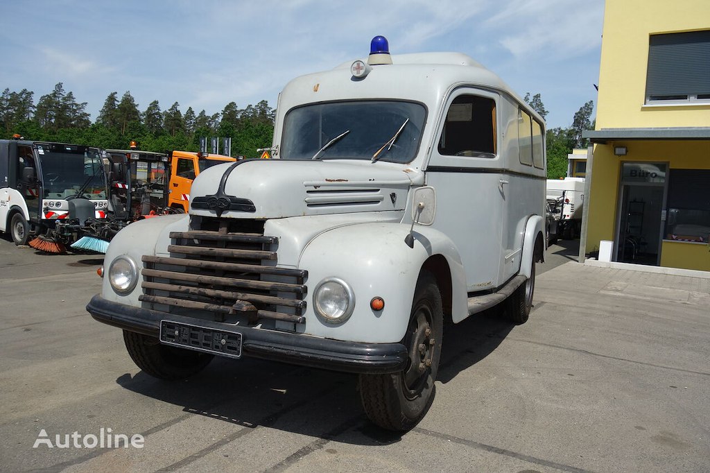 Ford FK 3500 V8 mit H-Kennzeichen Oldtimer vozilo hitne pomoći