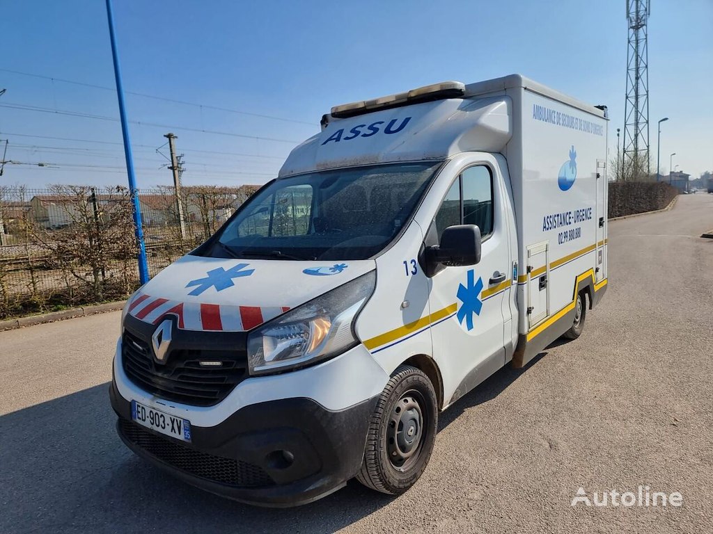Renault TRAFIC CELLULE CARREE - 2016 vozilo hitne pomoći