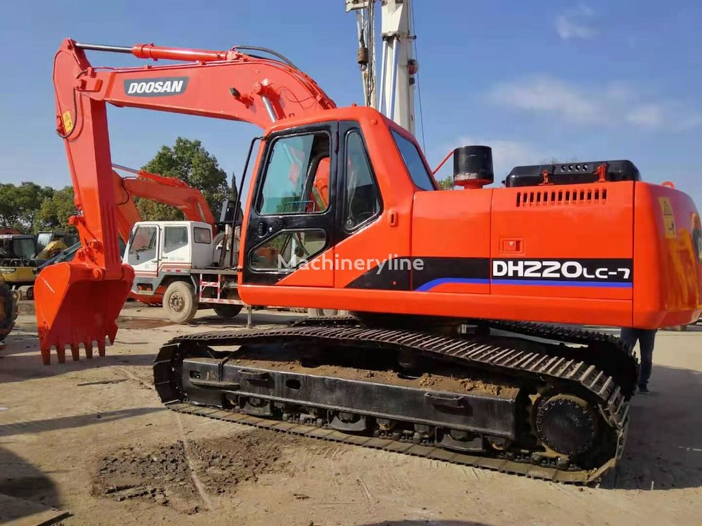 Doosan DH220LC-7 bager guseničar