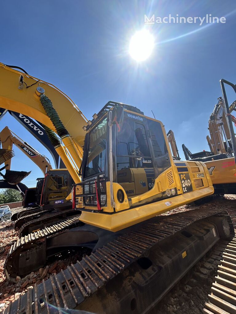 Komatsu PC240LC bager guseničar