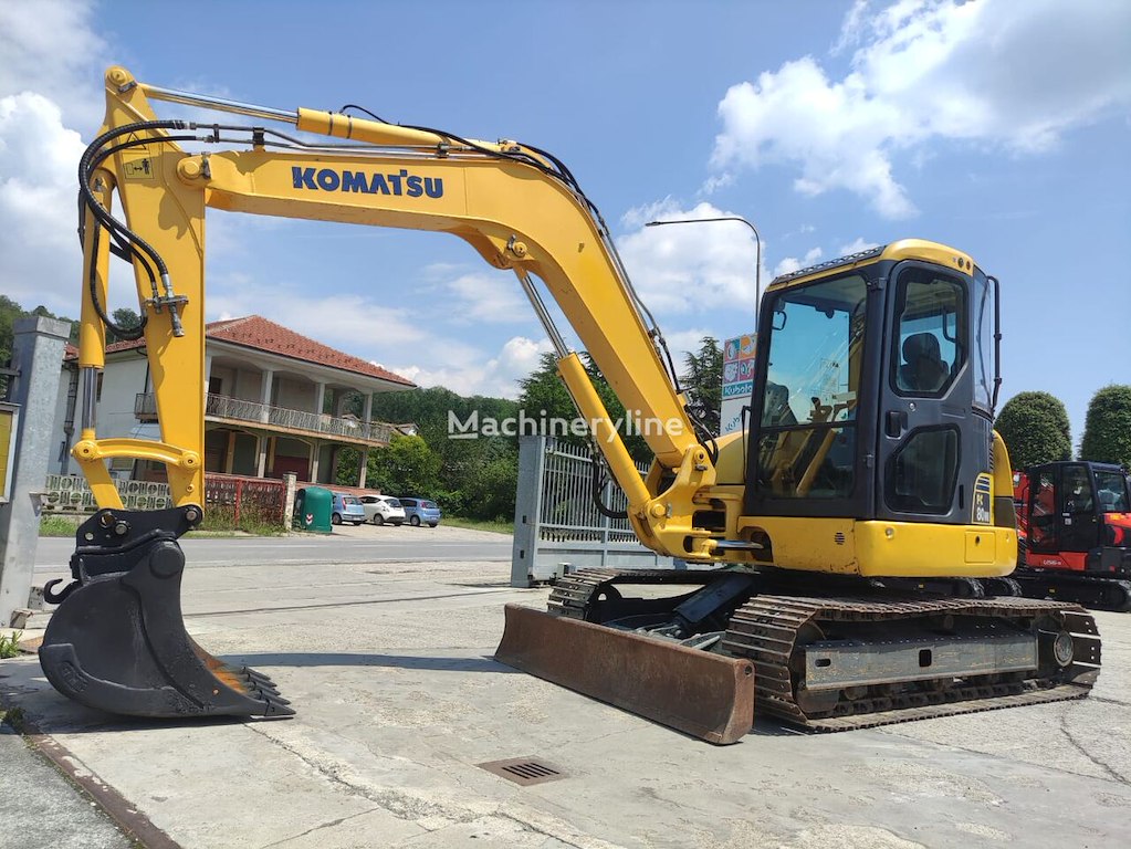 Komatsu PC80MR-3 bager guseničar