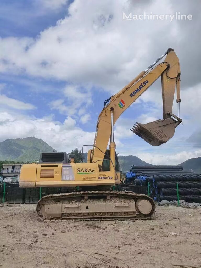 Komatsu PC450 bager guseničar