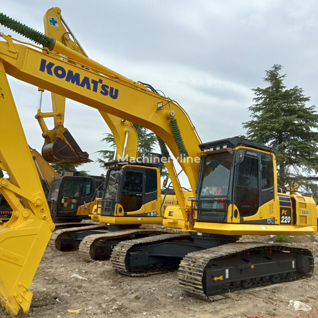 Komatsu PC220-8 bager guseničar