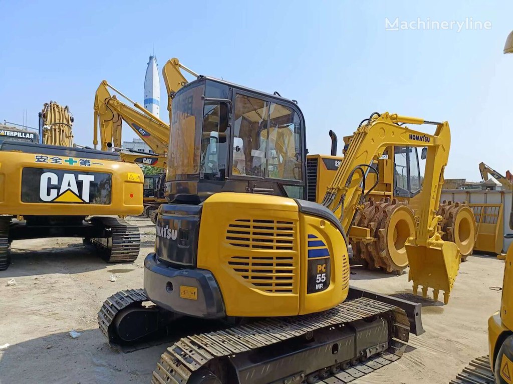 Komatsu PC55 bager guseničar