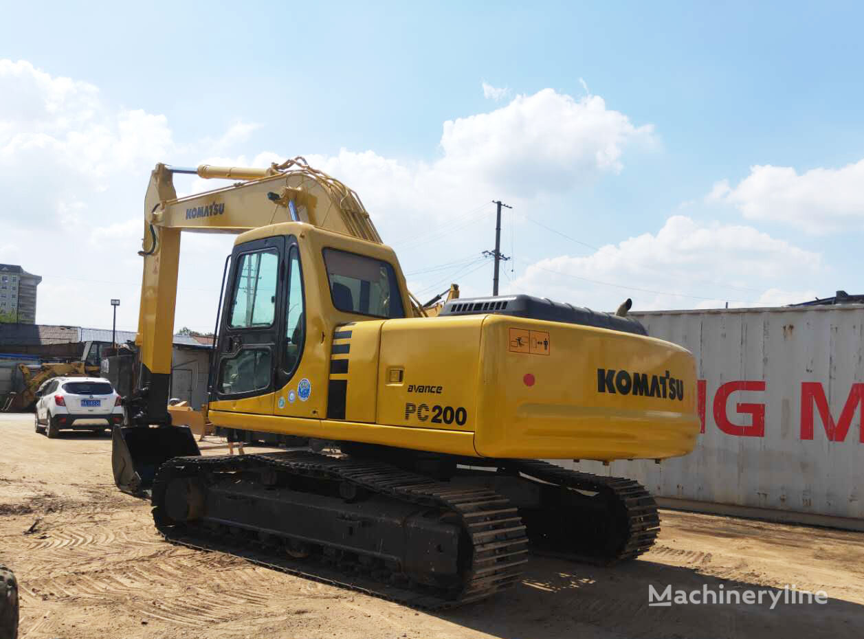 Komatsu pc200-6 bager guseničar