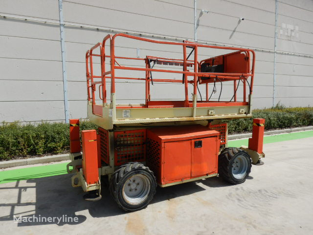 JLG 260 MRT makazasta platforma