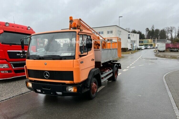 Mercedes-Benz 709 WUMAG GELENKSTEIGER 14M auto dizalica s korpom