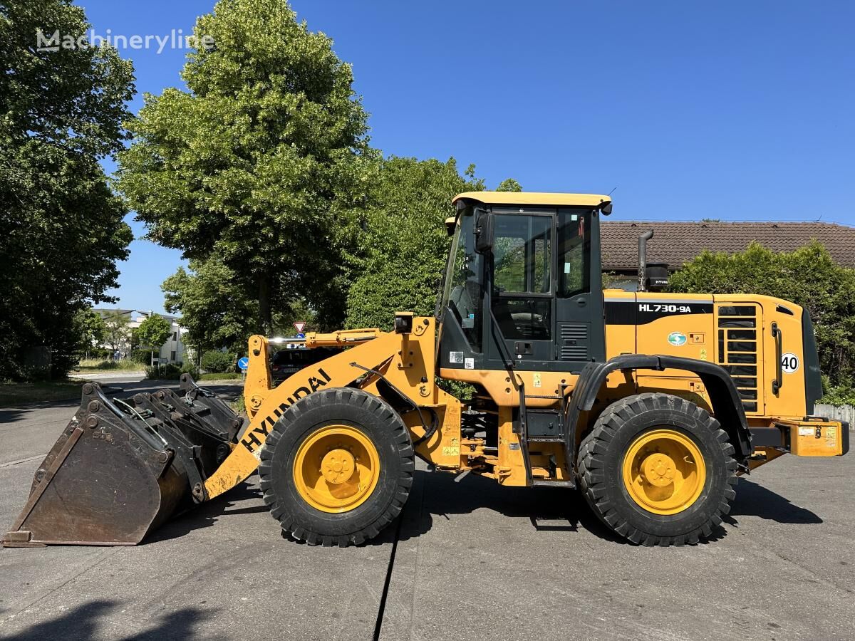 Hyundai HL730-9A 4X4 Radlader Mulch-/Klappschaufel KLIMA A/C prednji utovarivač