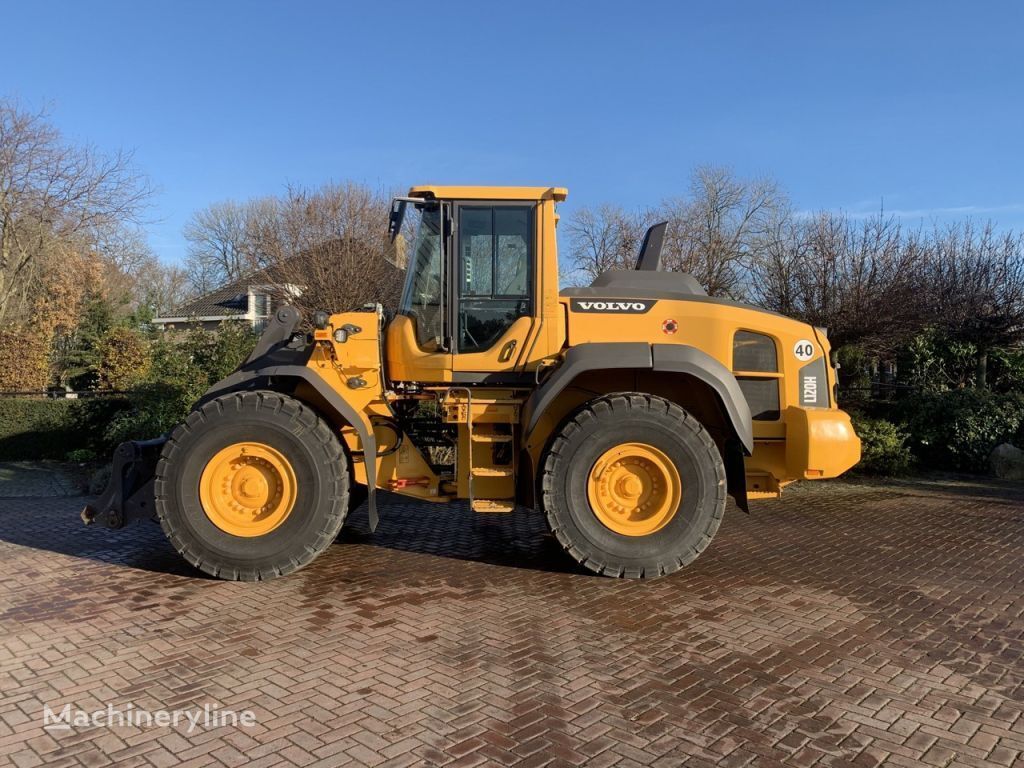 Volvo L 120 H prednji utovarivač