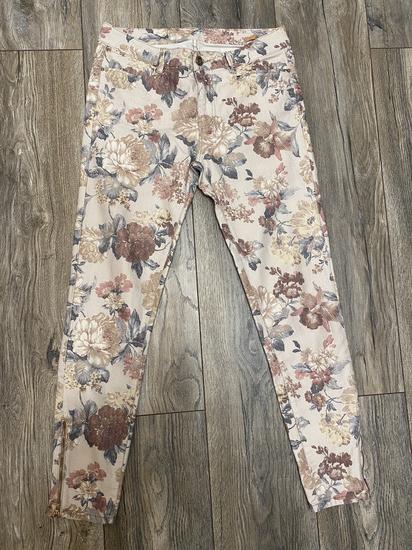 Cvetne zara pantalone