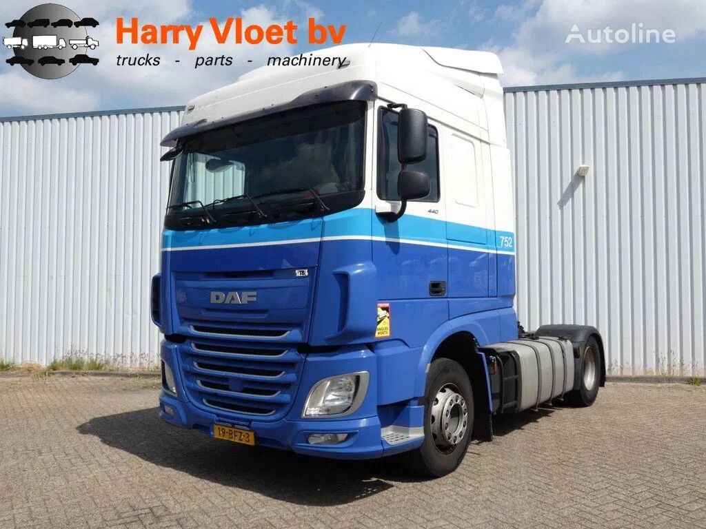 DAF XF 440 SPACECAB EURO 6 tegljač