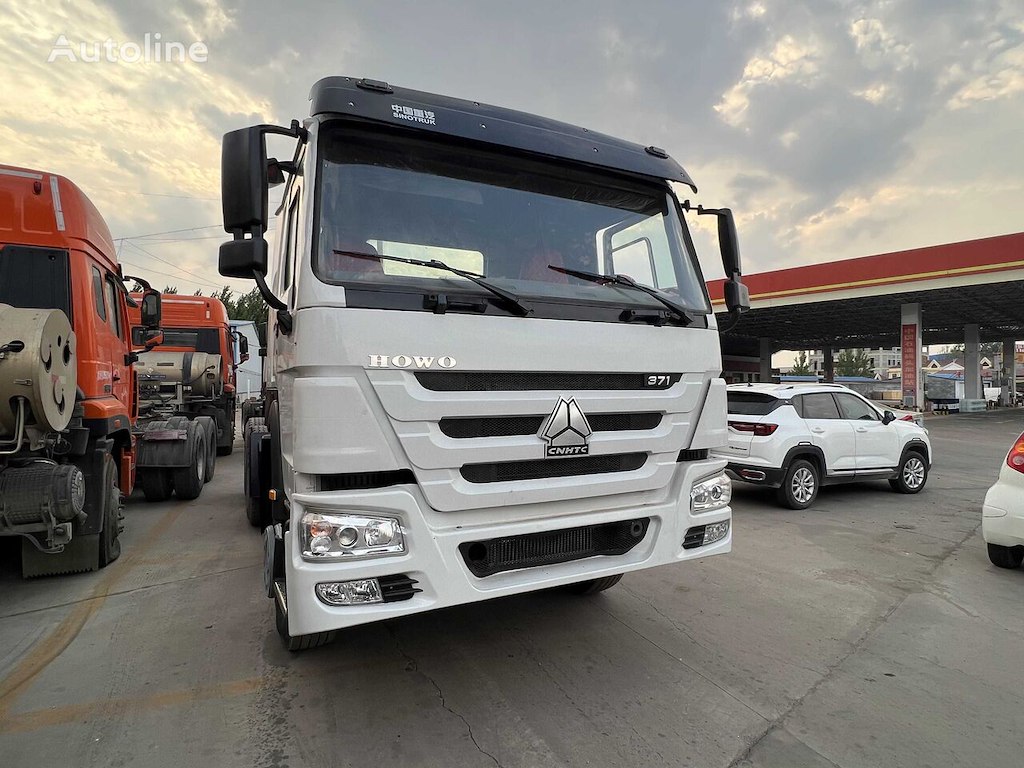 HOWO 371hp 375hp 6x4 used tractor truck blue tegljač