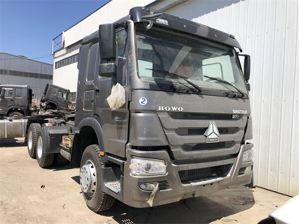 HOWO grey 6x4 used tractor truck 371hp 420hp tegljač
