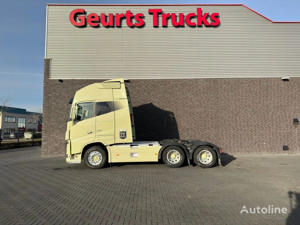 Volvo FH 16.750 6X4 XXL CABINE TREKKER/SZM/TRACTOR tegljač