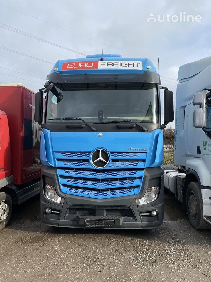 Mercedes-Benz ACTROS MP4 OUTSIDE SUN VISOR tegljač