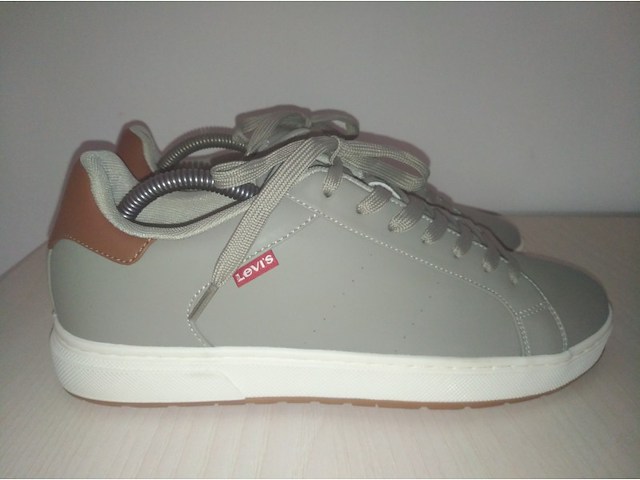 Levis Sneakersy NOVE ORIGINAL muske patike broj 42