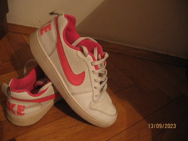 PATIKE **NIKE** BR 38.5/24 CM