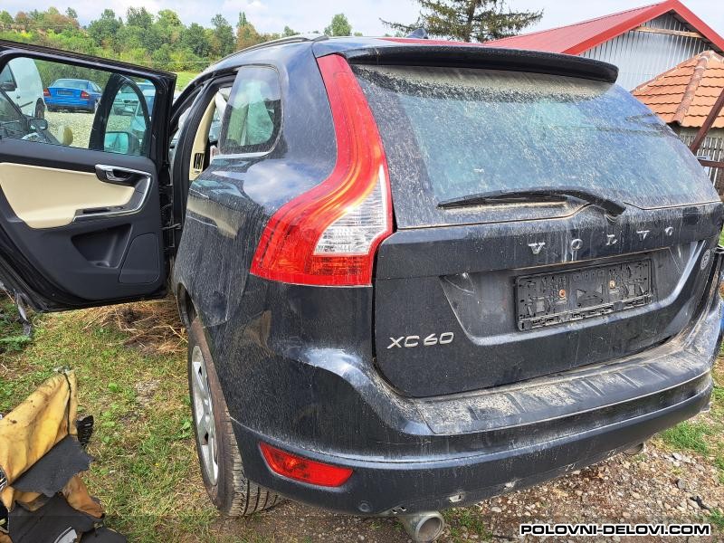 Volvo XC60 2.0 D5 Kompletan Auto U Delovima