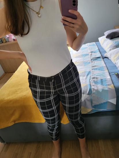 Karirane pantalone
