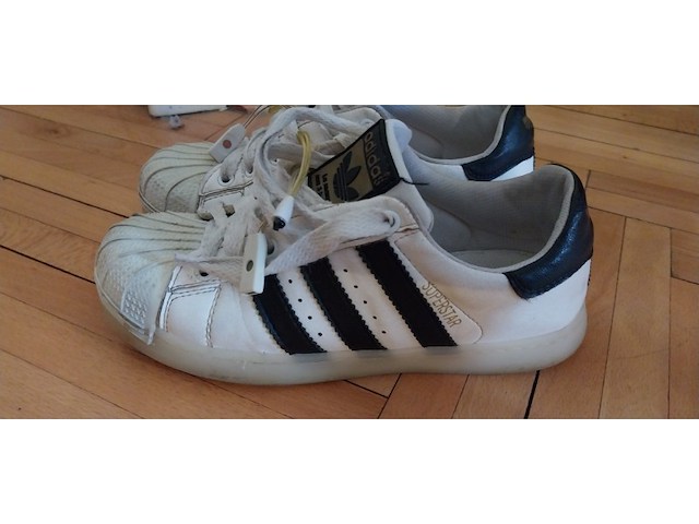 Adidas svetlece br.36 UNIKAT sa punjacem