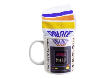 PALADONE Stranger Things Mug &amp; Socks