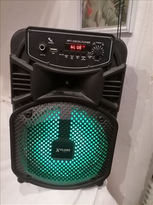 Zvučnik karaoke sa Radiom Bluttut USB