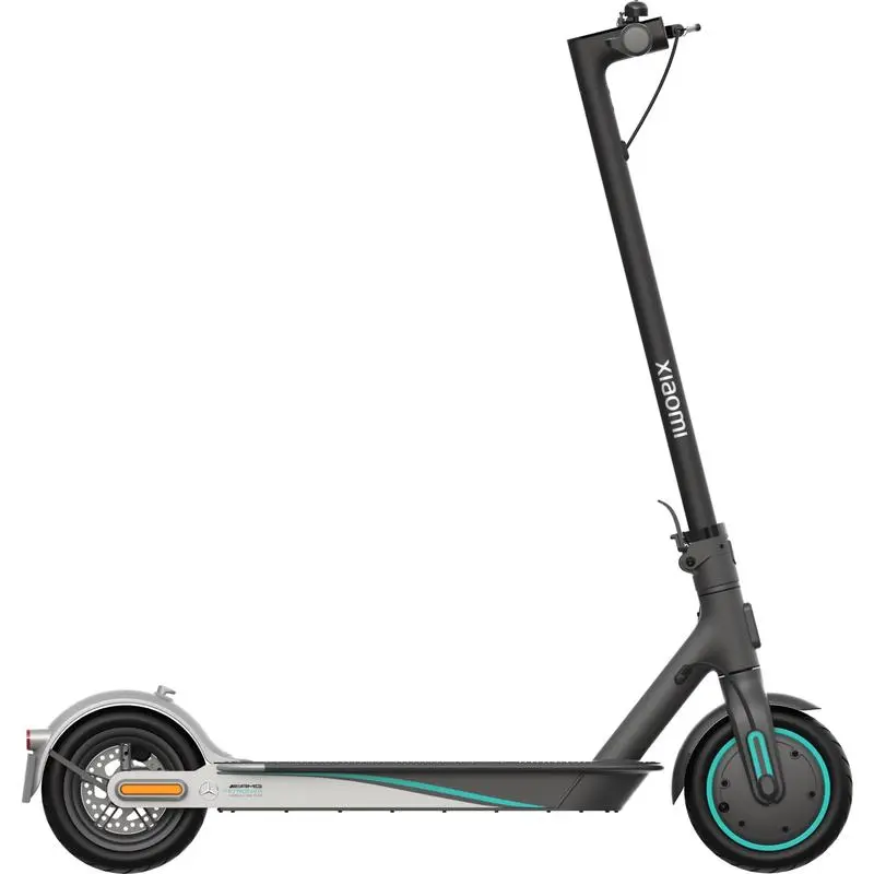 XIAOMI MI Electric Scooter Pro 2: Mercedes AMG Petronas F1 Edition 25 km/h Crni