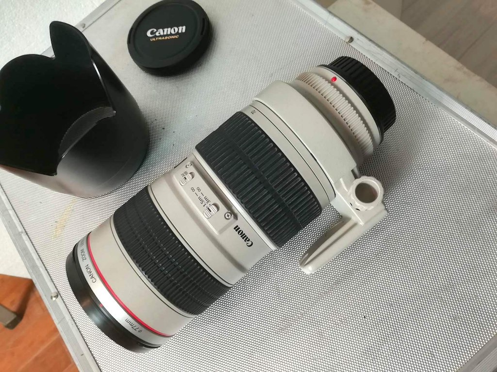 Canon EF 70-200mm f/2.8L USM