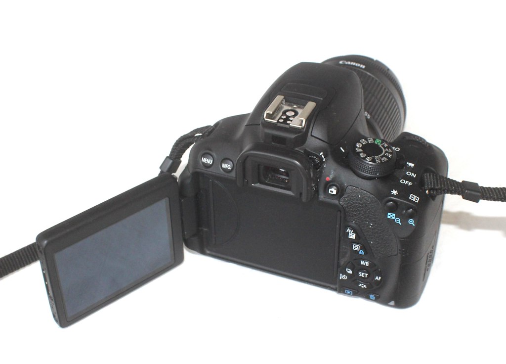 Canon EOS 700D + 18-55mm f/3,5-5,6 IS STM 1697 okidanja