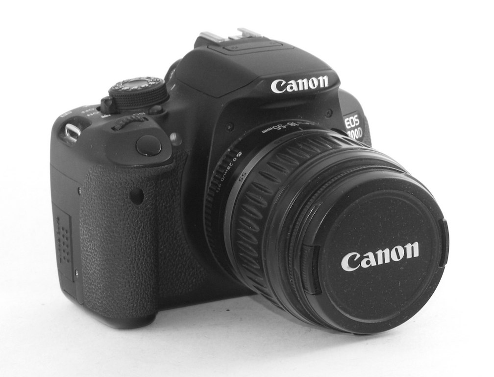 Canon EOS 700d + 18-55mm f/3.5-5.6 II – Prodato