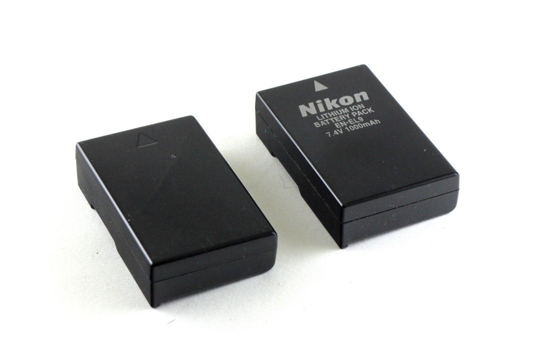 Nikon EN EL9 original + 2x zamenska baterija