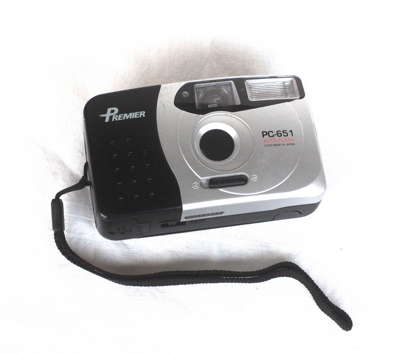 Premier PC-651 Auto Flash Film Camera