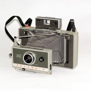 Vintage Polaroid 340 Land Camera