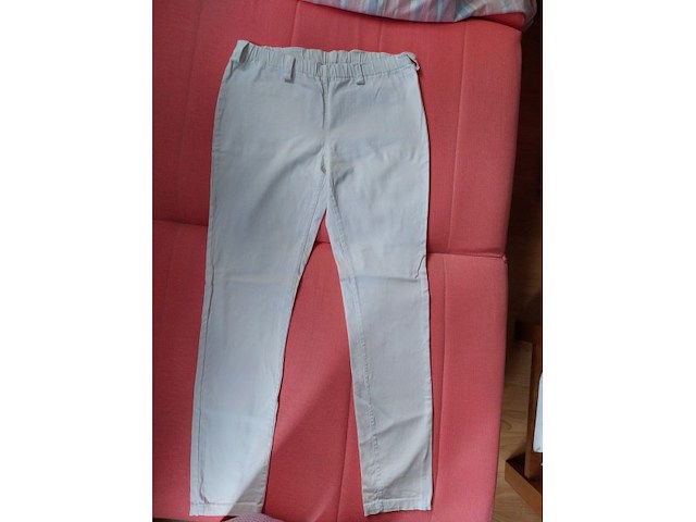 Bele pamučne pantalone